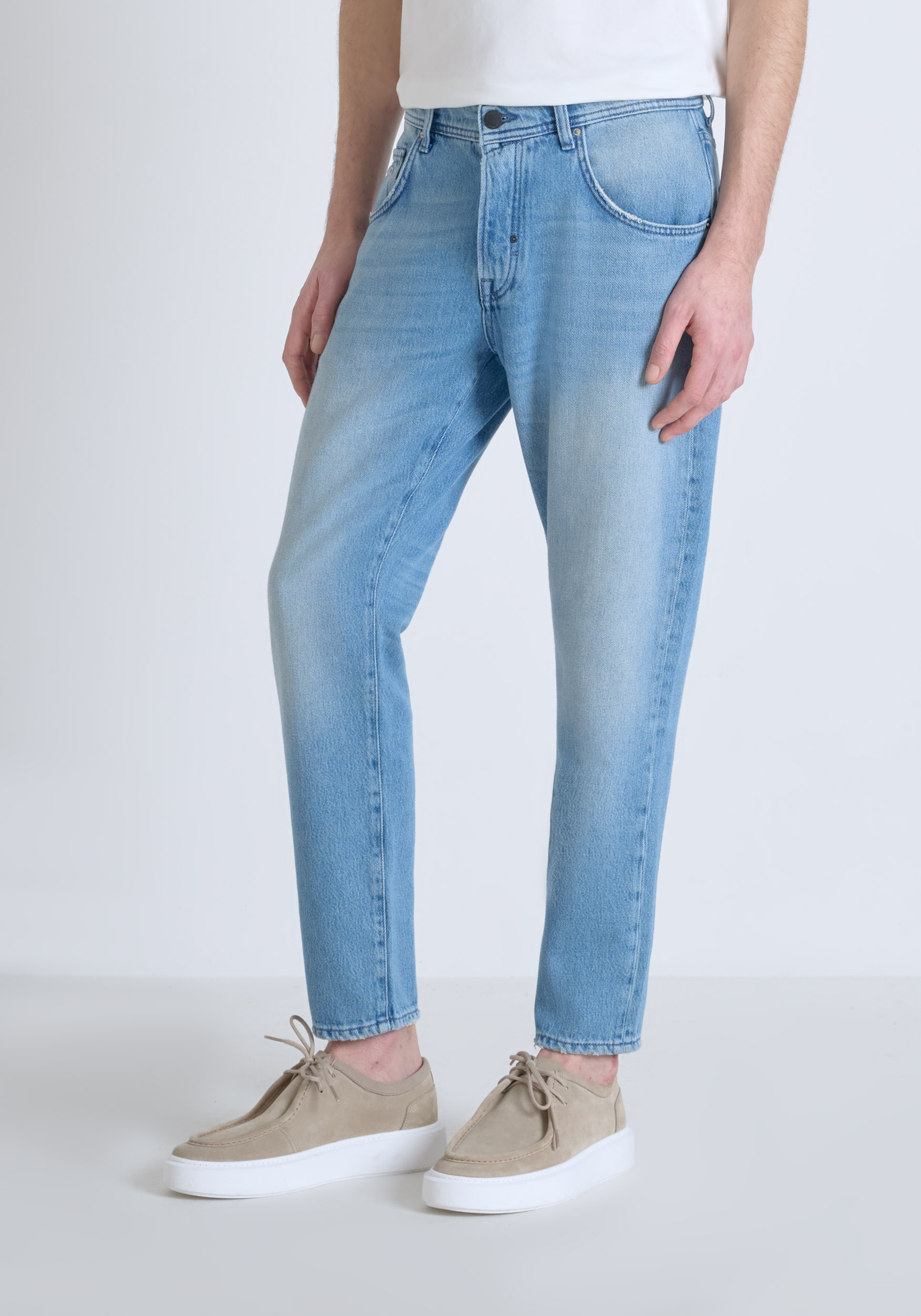 "HENRY" REGULAR ANKLE LENGTH FIT JEANS IN WASHED-EFFECT DENIM | Antony ...